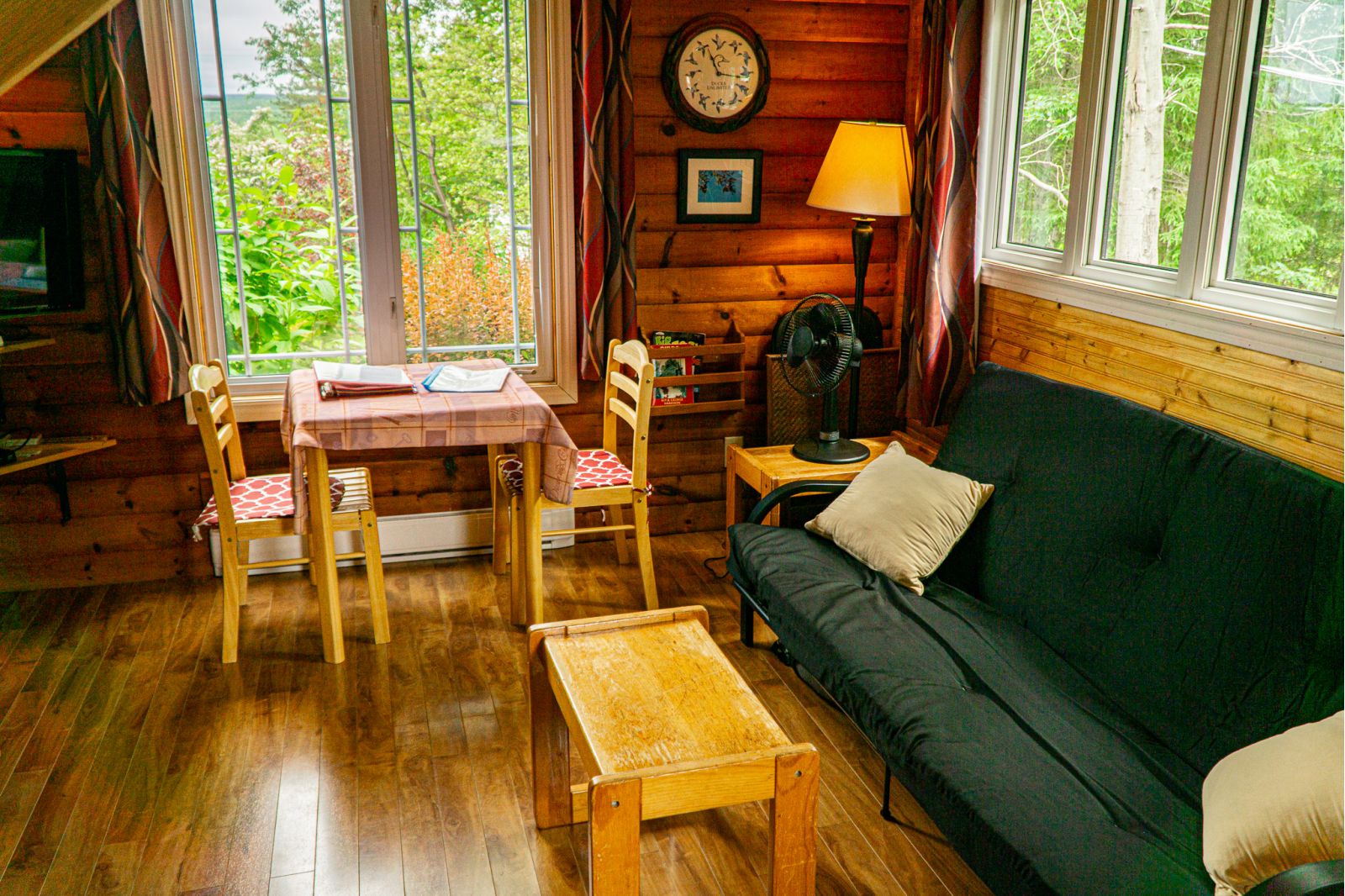 Cabin #4 - By d Bay Cabins